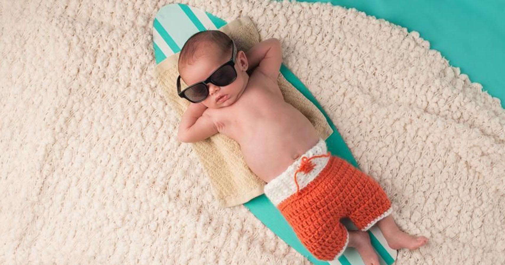 Photo Of Baby Girl Chillin' Out Goes Viral On Twitter