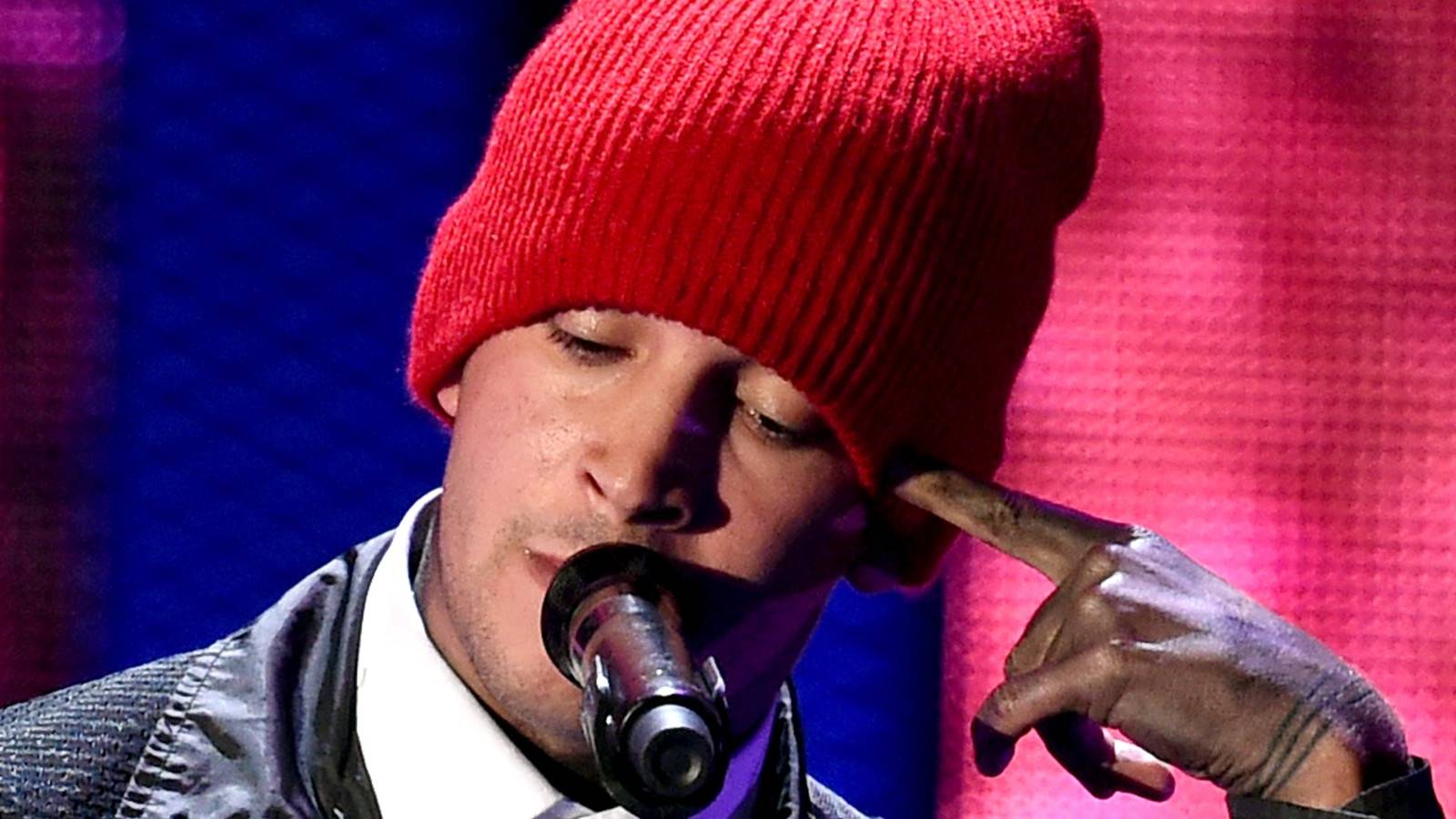 Tyler Joseph Of Twenty One Pilots Announces Wife's Pregnancy On Stage