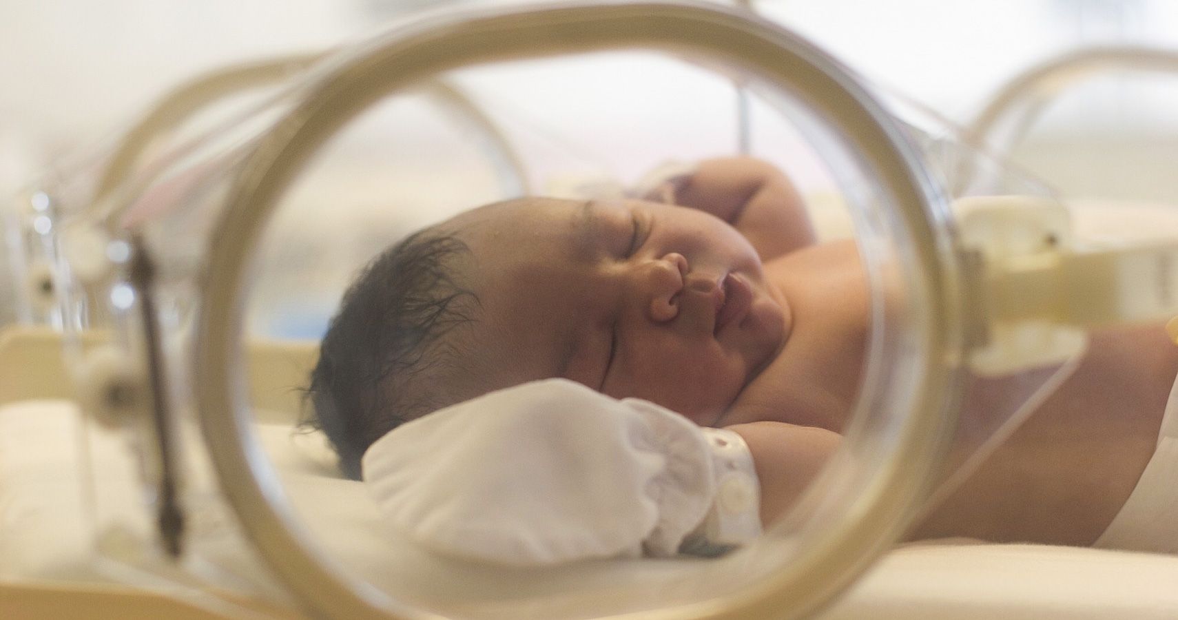 New Video App Allows Parents To See Their Preemies In The NICU