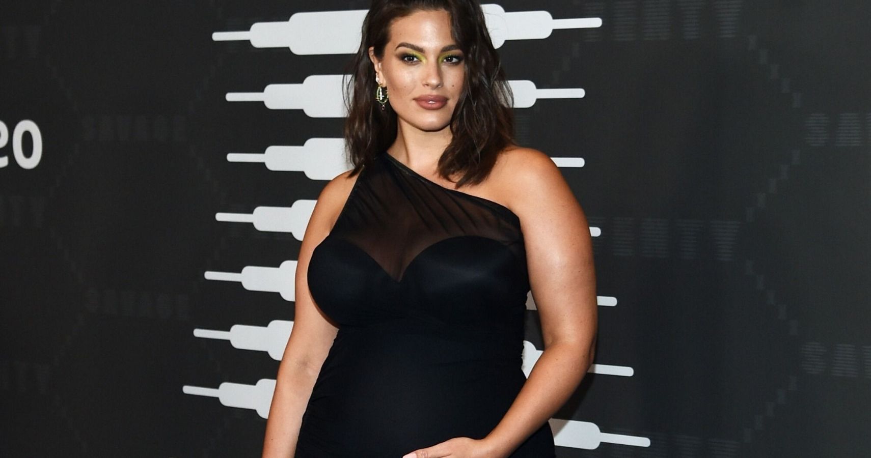 Ashley Graham Receives Support From Celebs As Pregnancy Winds Down