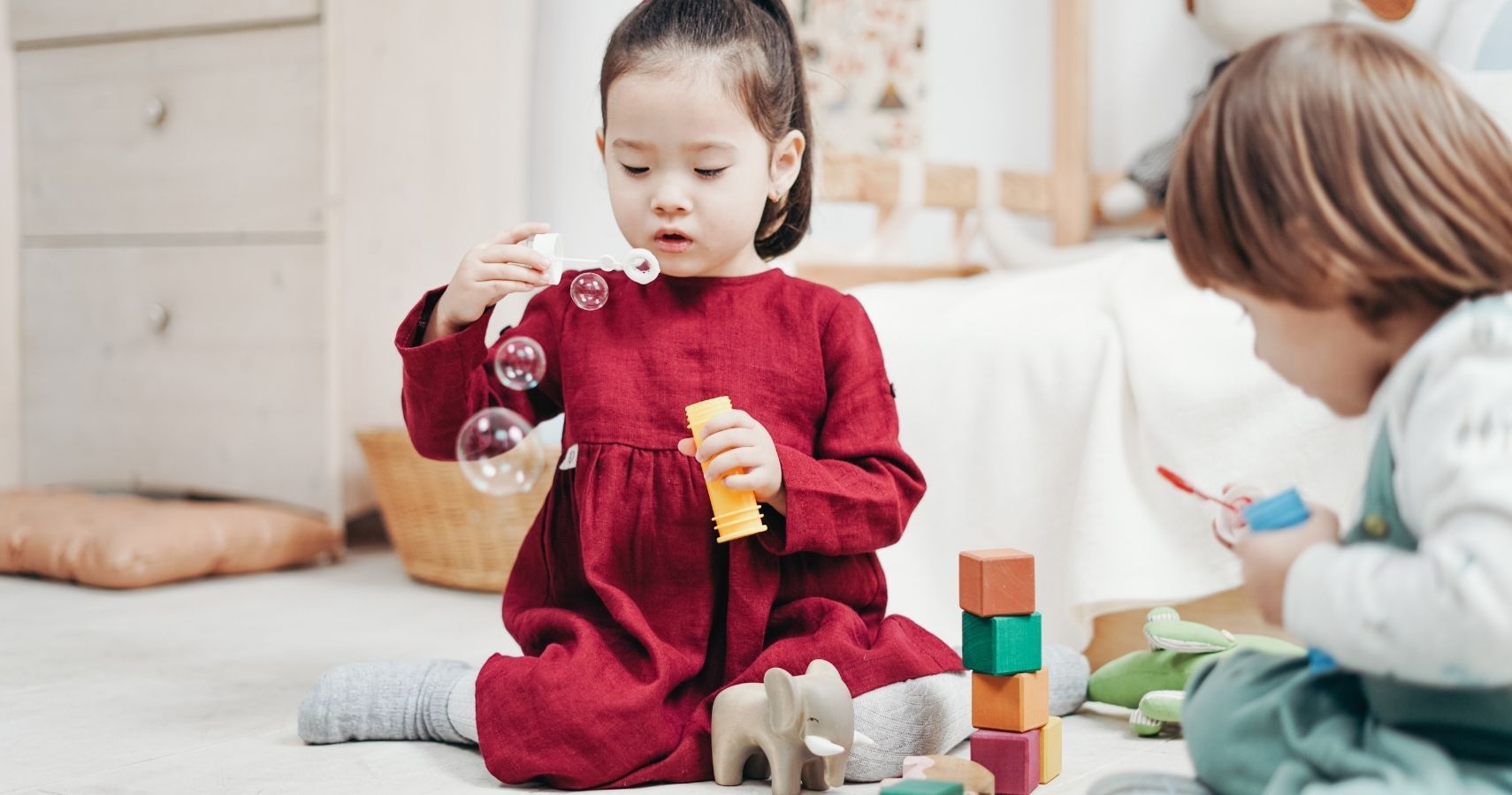 Ways To Get Your Toddler From Dumping Out The Entire Toy Box