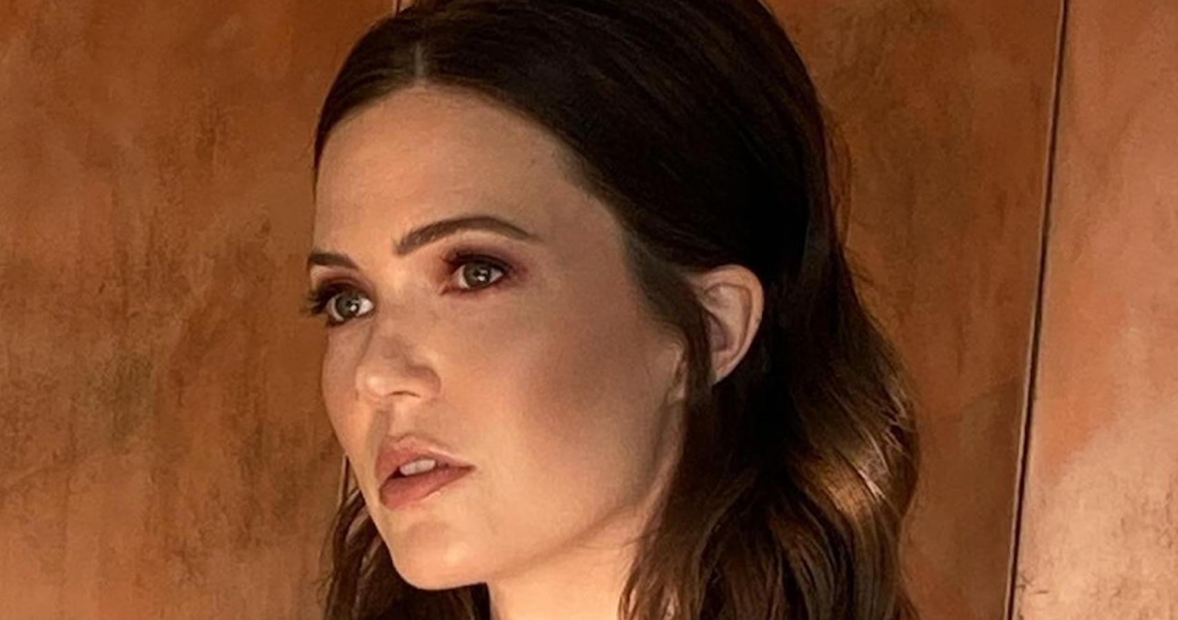 Mandy Moore Stuns In Beautiful Maternity Photoshoot