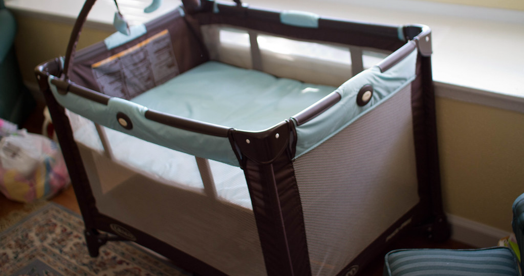 Portable Crib Features To Look For Shopping Online
